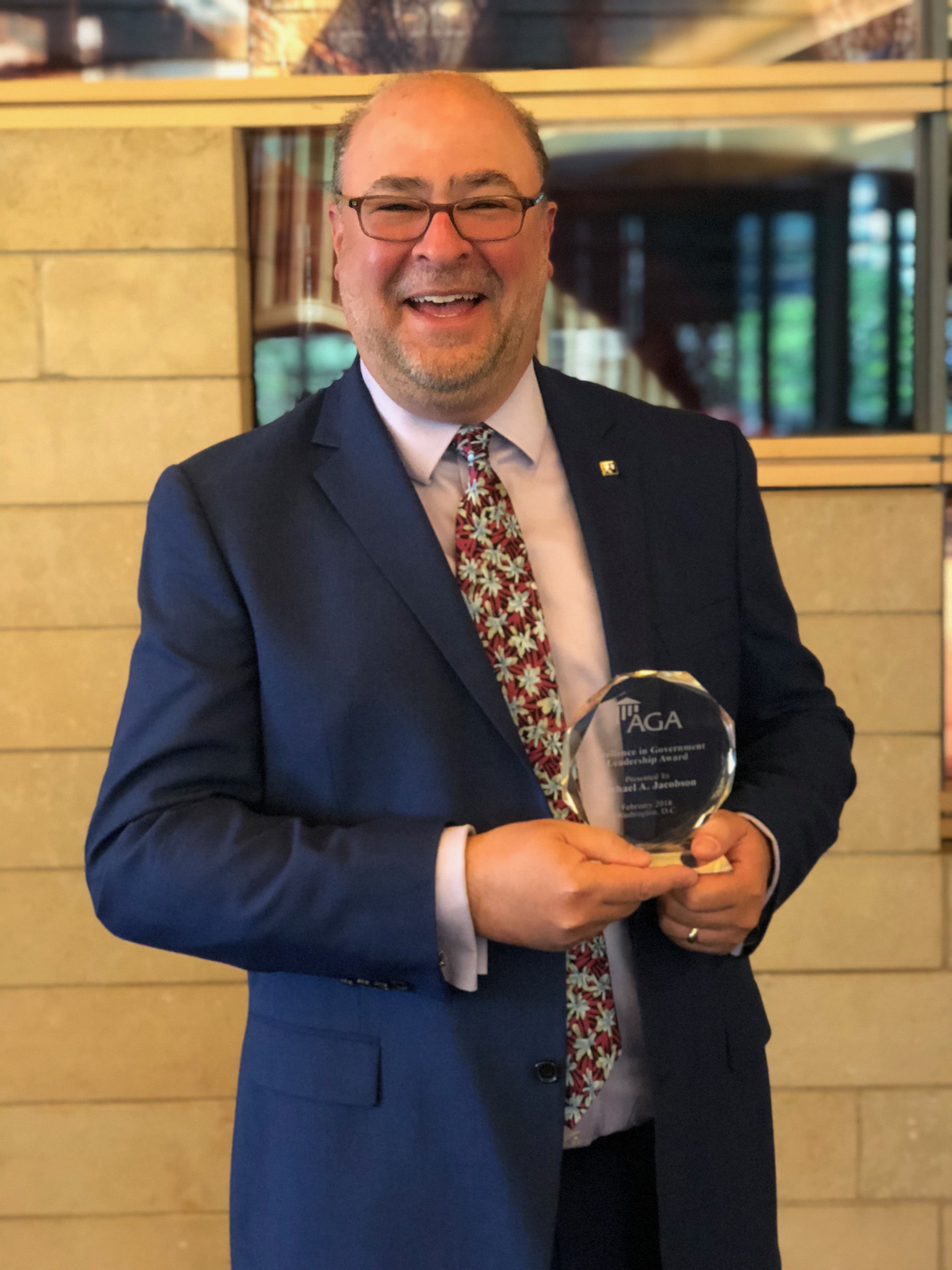 Michael Jacobson receives national Excellence in Government Leadership ...