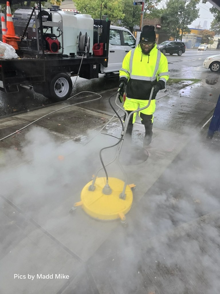 King County Metro’s ‘24/7’ commitment to bus shelter cleaning ...